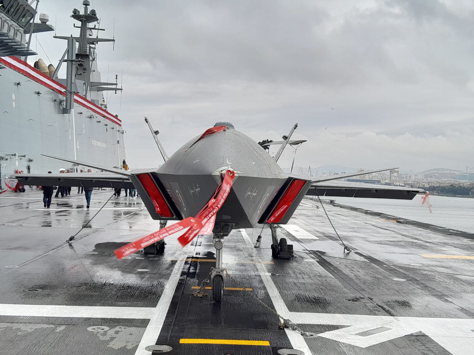 Turkish Navy Commissions Tcg Anadolu Amphibious Assault Ship Defence Turkey Magazine